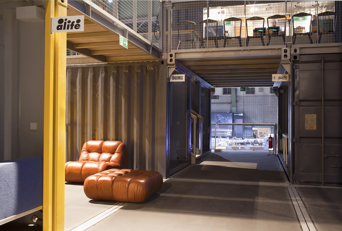CONCEPT: EVENT CONTAINER HALL, 2011 > 2x20ft > Experts in container ...