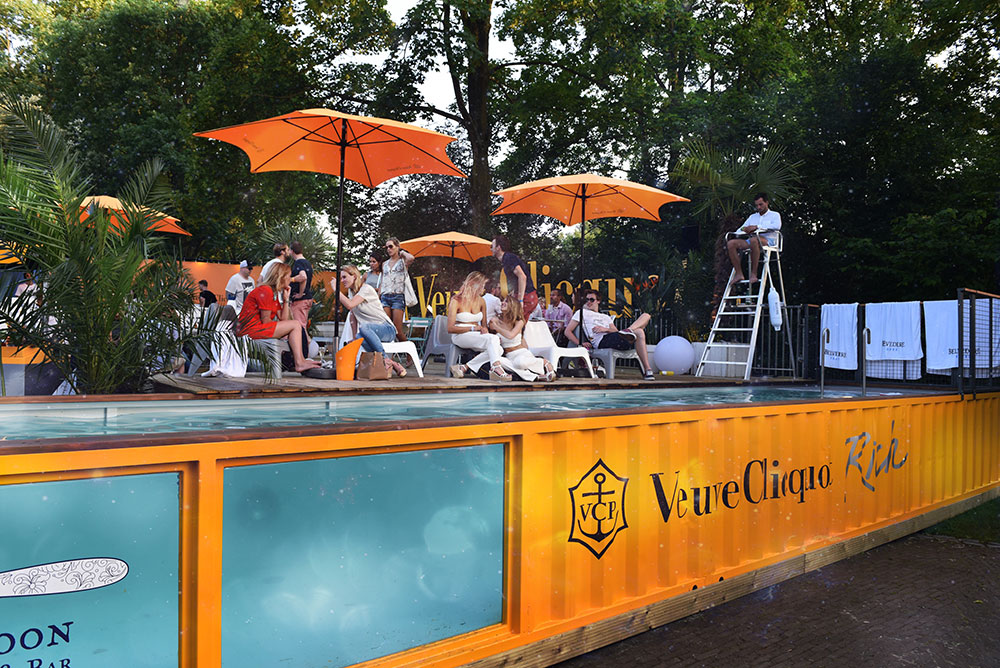 VEUVE CLICQUOT SWIMMING POOL > 2x20ft > Die Spezialisten im Bereich der ...