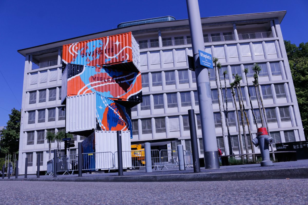 Sea Container > 2x20ft > Experts in container architecture